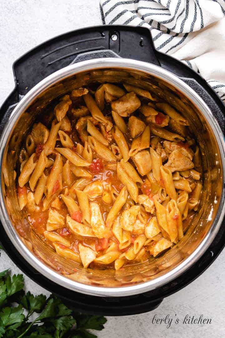 Instant Pot King Ranch Chicken Pasta